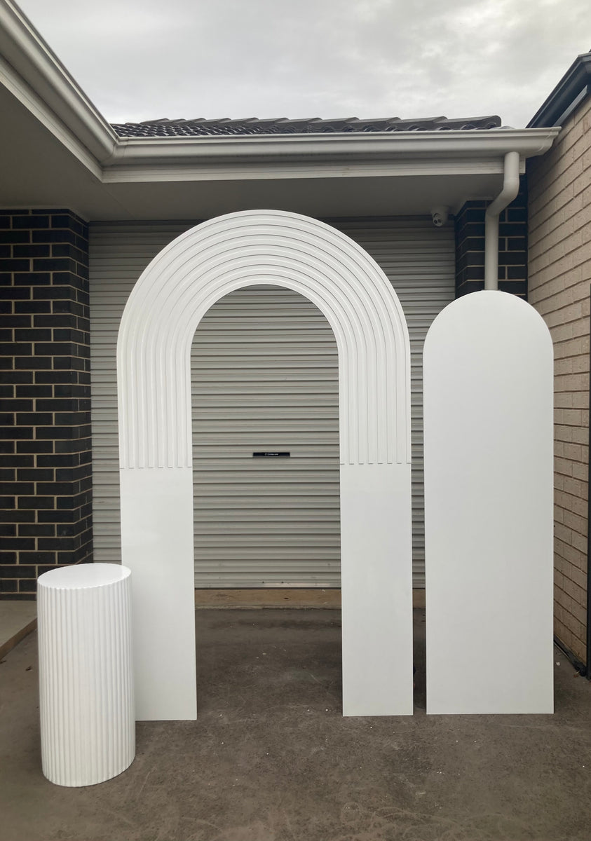 Mdf wooden backdrop 2m h x 1.2m w + Ripple plinth – TT Party Hire